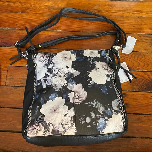 Jessica Simpson | Bags | Jessica Simpson White Black Garden Floral ...